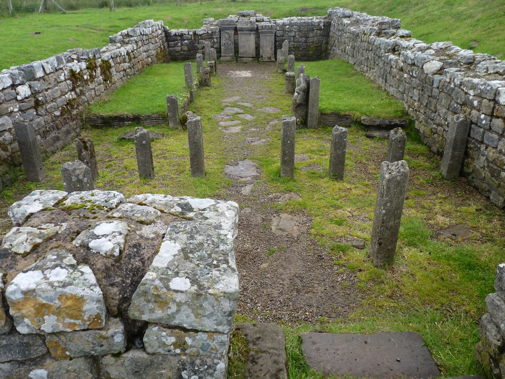 Mur Hadrien - Le mithraeum de Carrawburgh – Brocolitia - Human-Hist